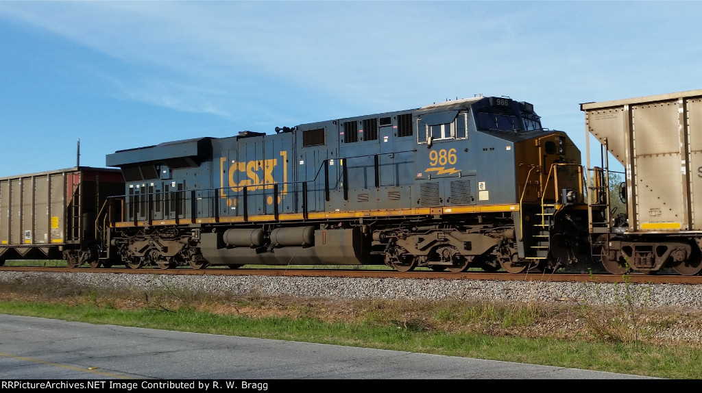 CSX 986 (ES44AC-H)